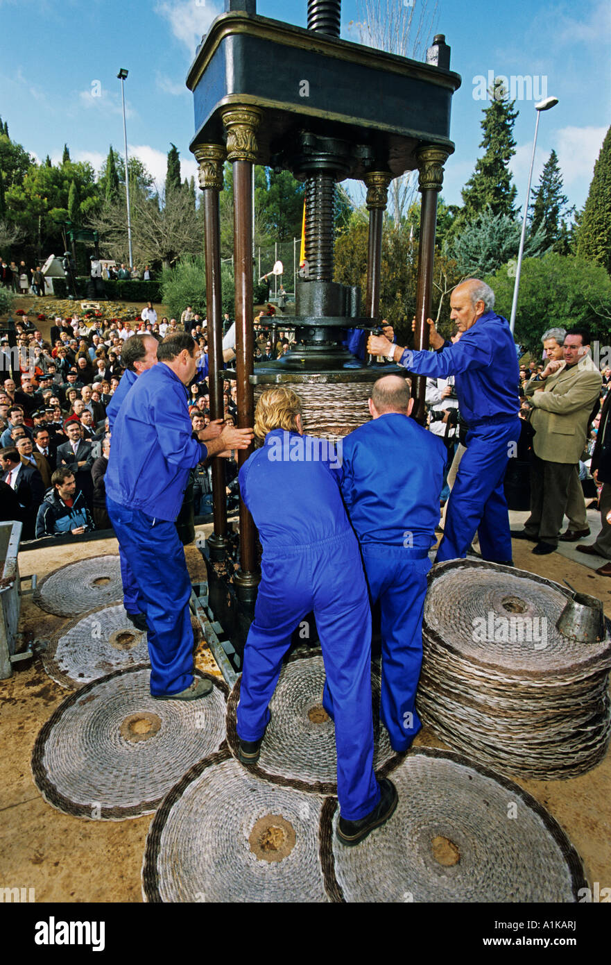 Squeezing machine hi-res stock photography and images - Alamy