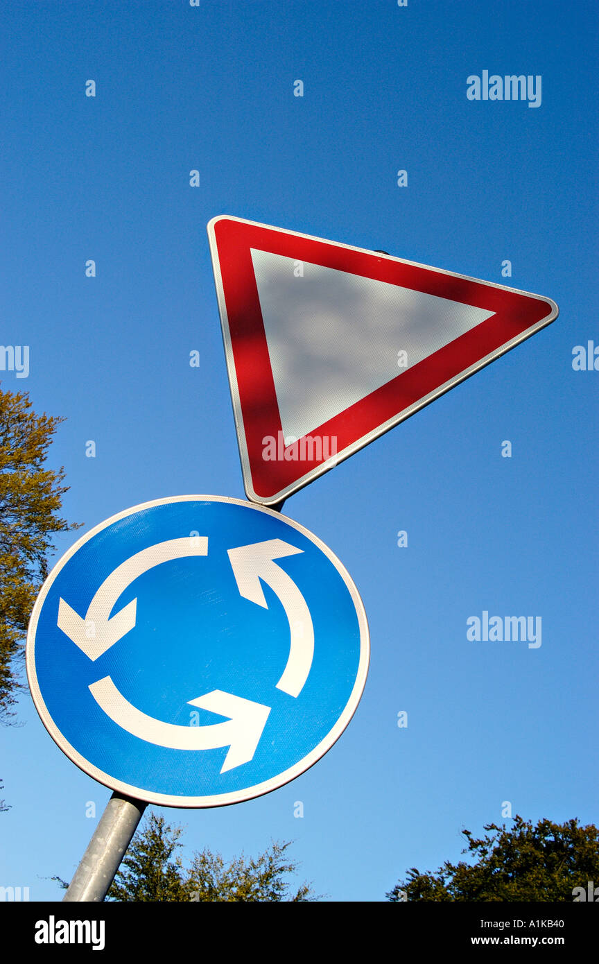 Traffic sign roundabout traffic circle Stock Photo - Alamy