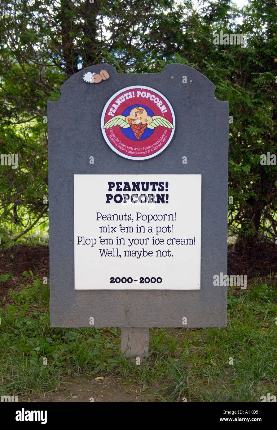 Quirky memorials hi-res stock photography and images - Alamy