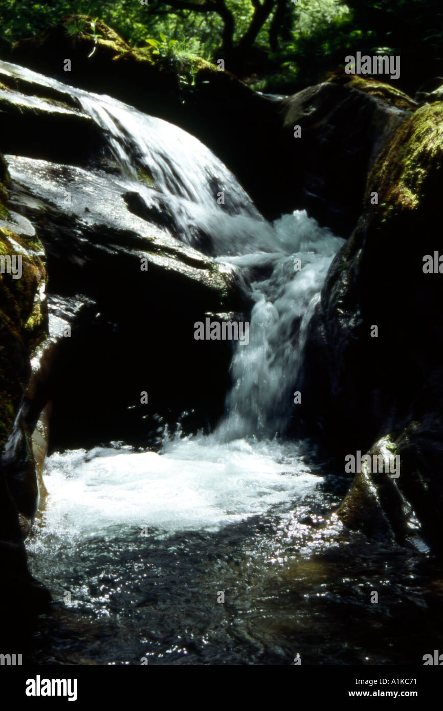 Dipping strata hi-res stock photography and images - Alamy