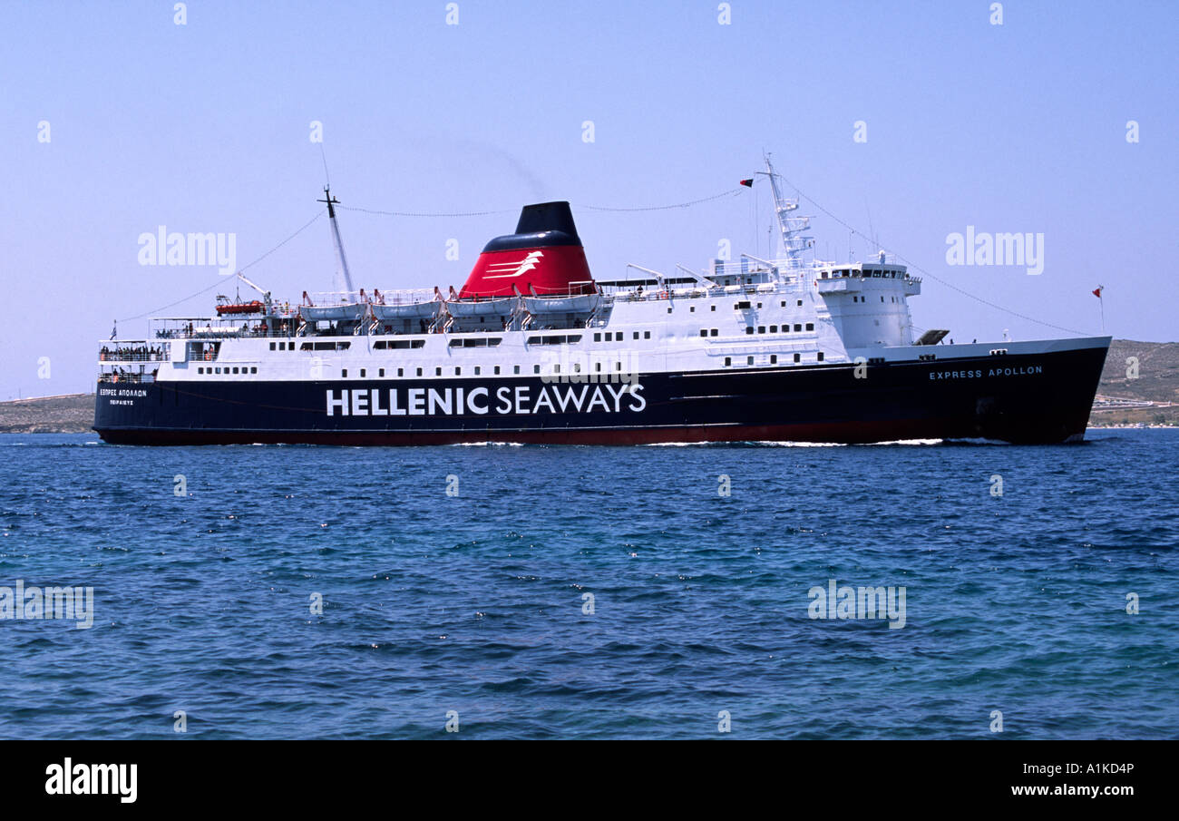 Express Apollon Greek Hellenic Seaways ferry entering Paros. The former ...