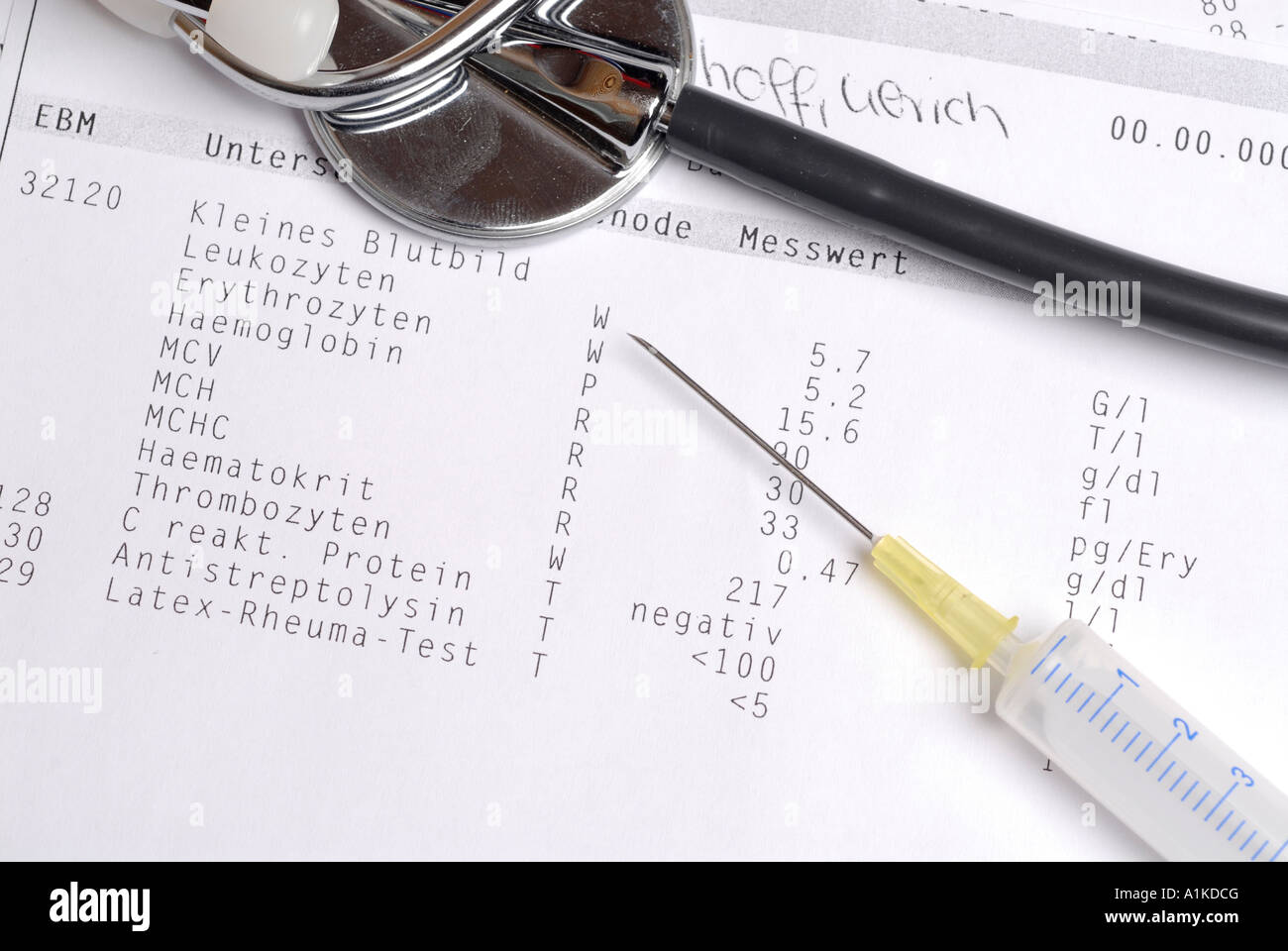 Analysis of a blood test Stock Photo - Alamy