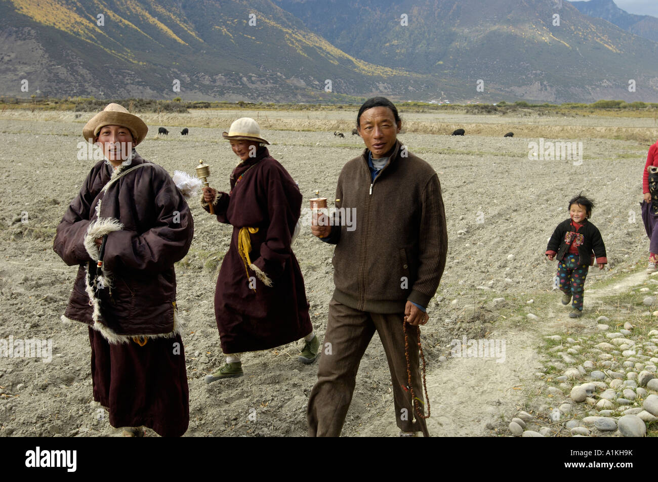 A group of Tibetan pilgrims in Nyingtri Tibet 24 OCT 2006 Stock Photo ...