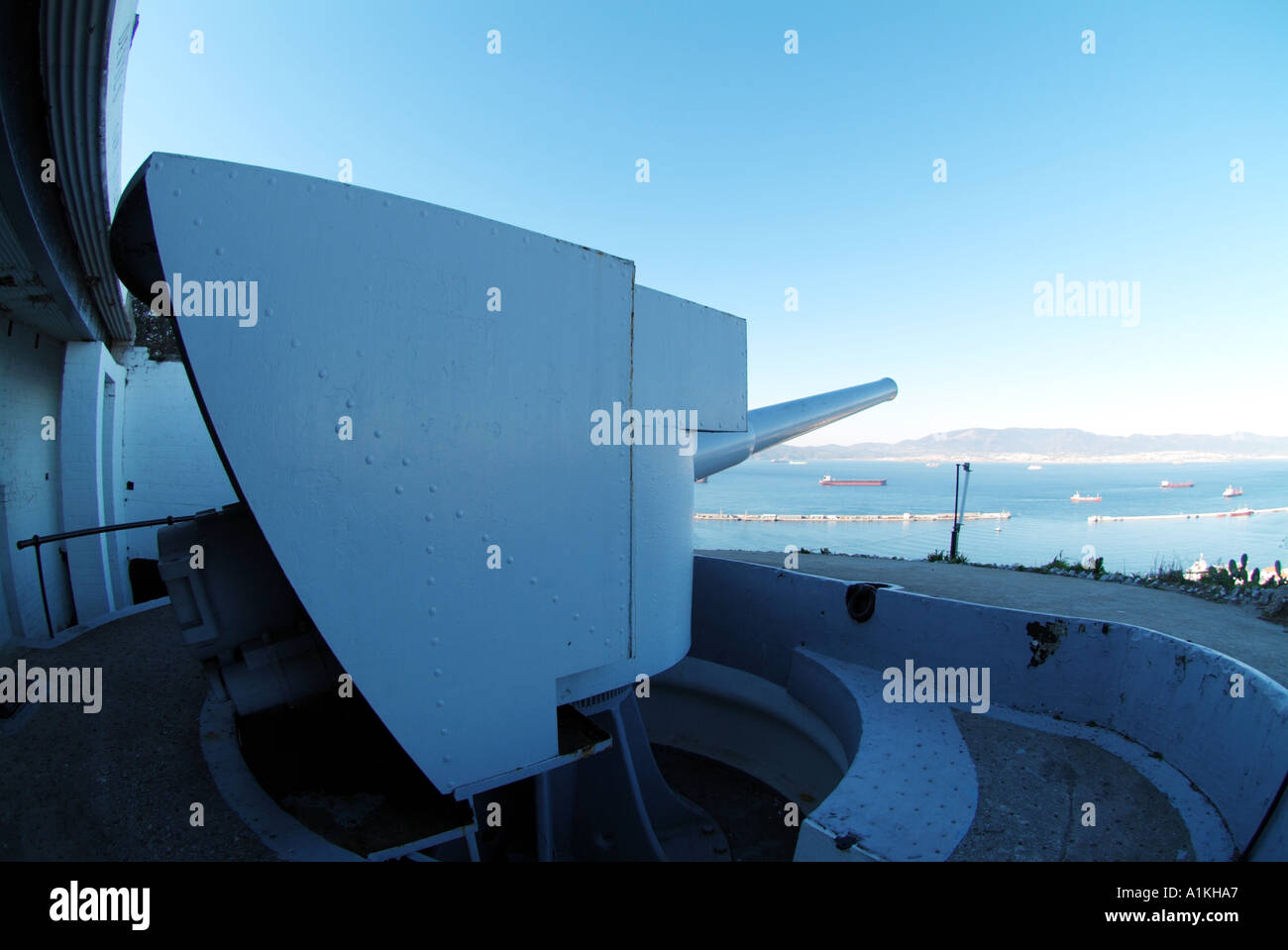 Gibraltar gun emplacement hi-res stock photography and images - Alamy