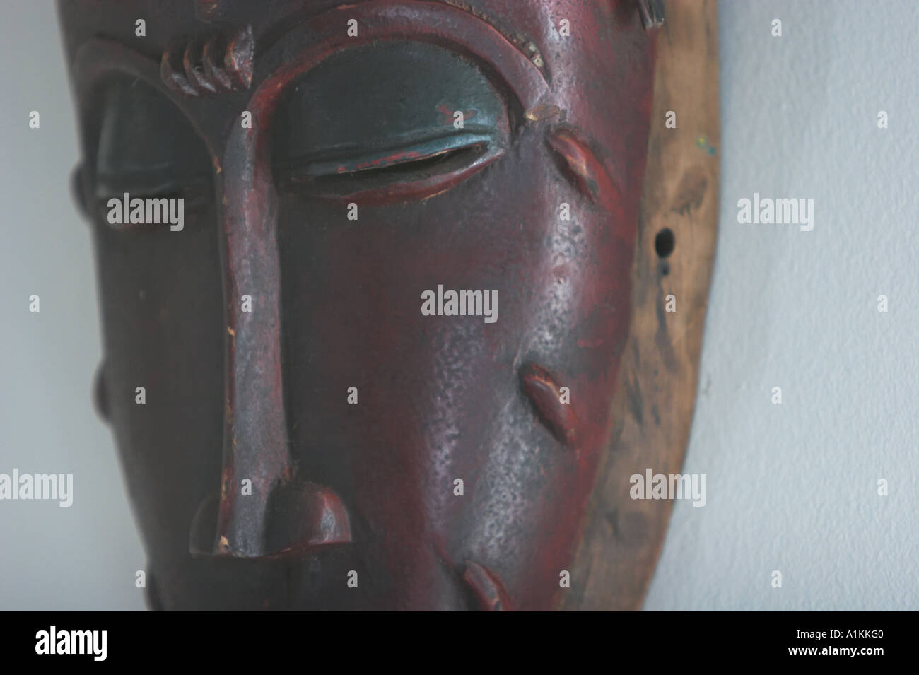 An African mask up close Stock Photo - Alamy