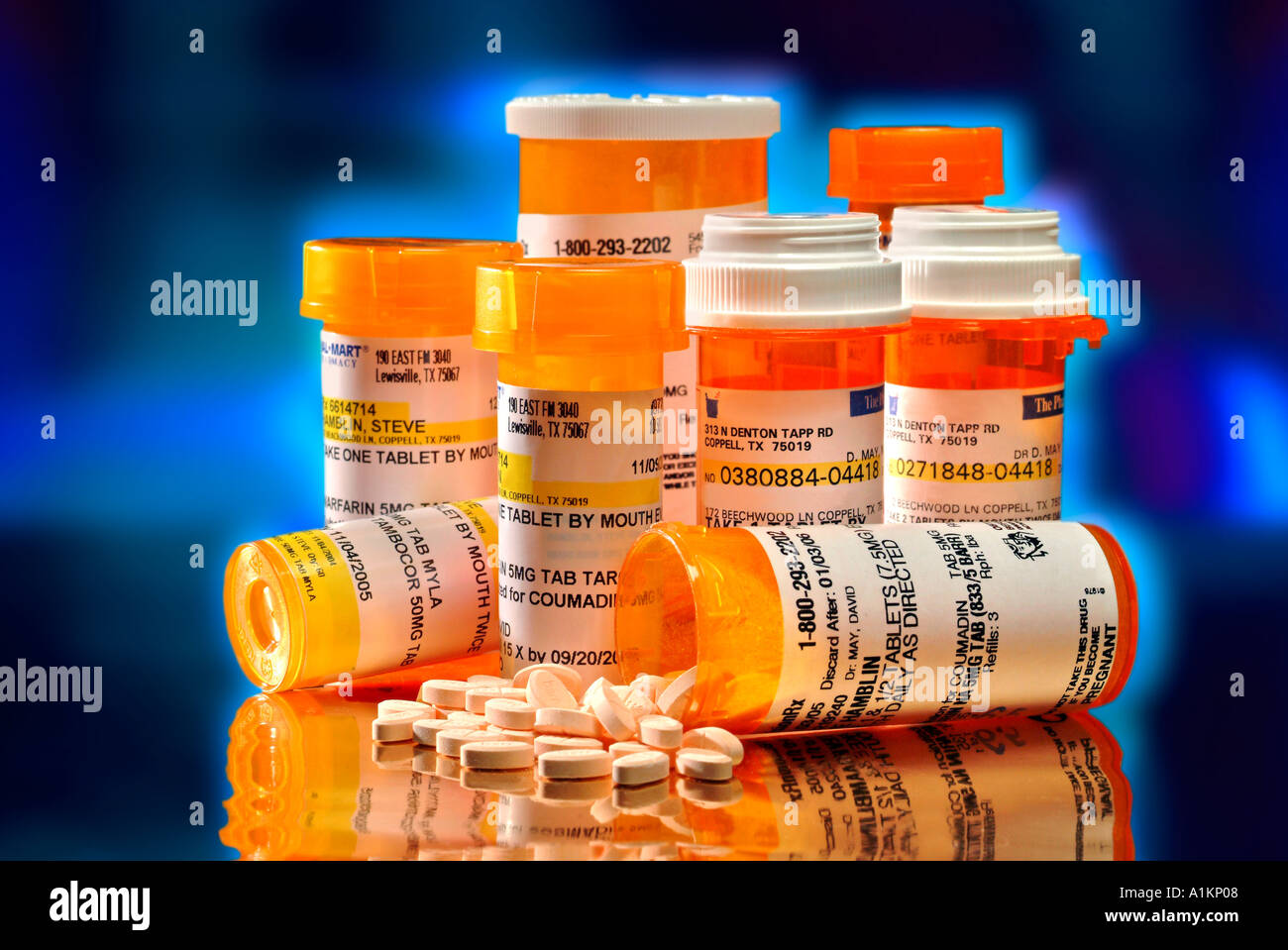 Labeled pill containers hi-res stock photography and images - Alamy