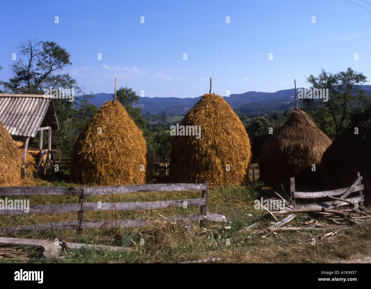 Three haystacks hi-res stock photography and images - Alamy