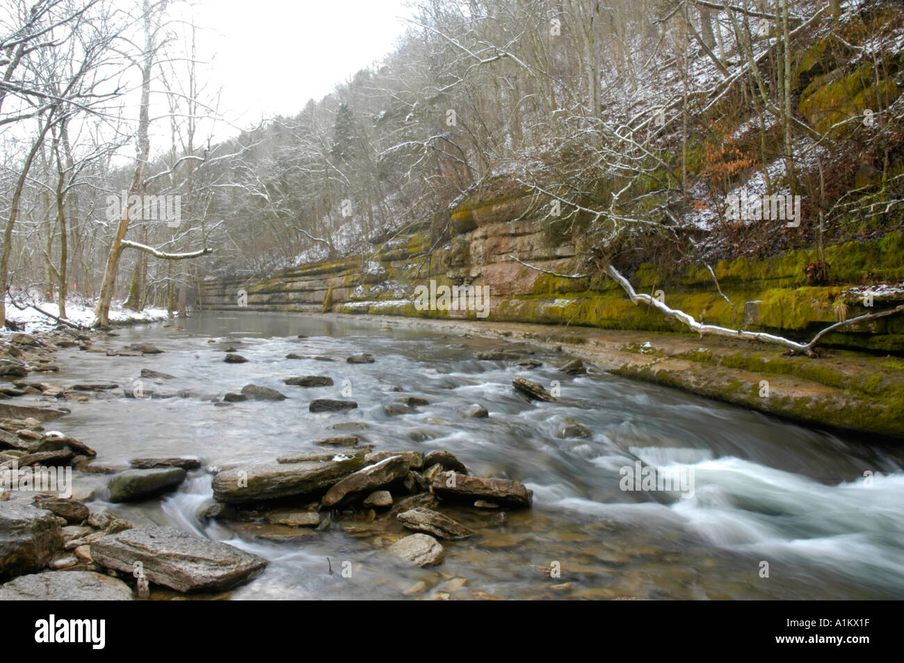 River palisades on a winter morning Stock Photo - Alamy