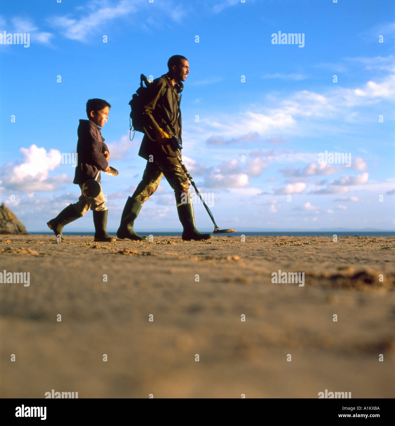 Father and son hunting hi-res stock photography and images - Alamy