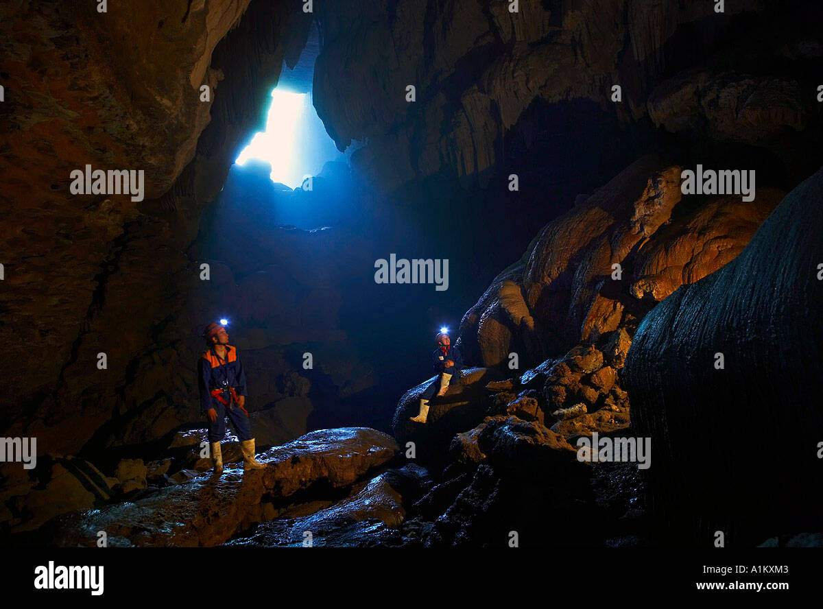 Waitomo Caves New Zealand 100 metre abseil rappel into Lost World ...