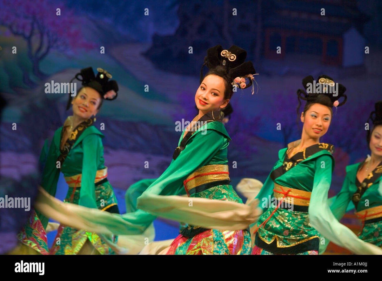 Tang Dynasty Music and Dance Performance Xian Shaanxi Province China ...