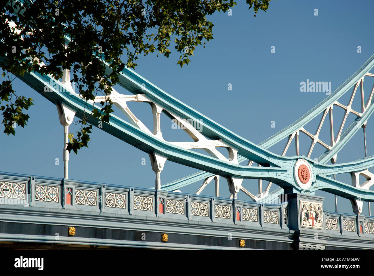 Openable bridge hi-res stock photography and images - Alamy