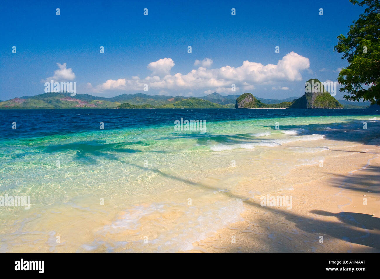 El nido philippines island hi-res stock photography and images - Alamy