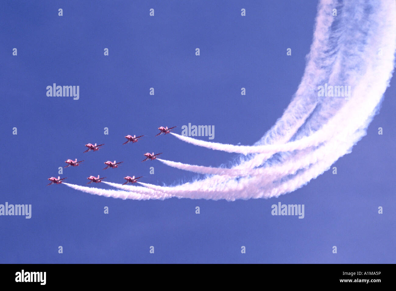 Red Arrows BAe Hawk T1 formation loop at Fairford RIAT airshow Stock Photo - Alamy