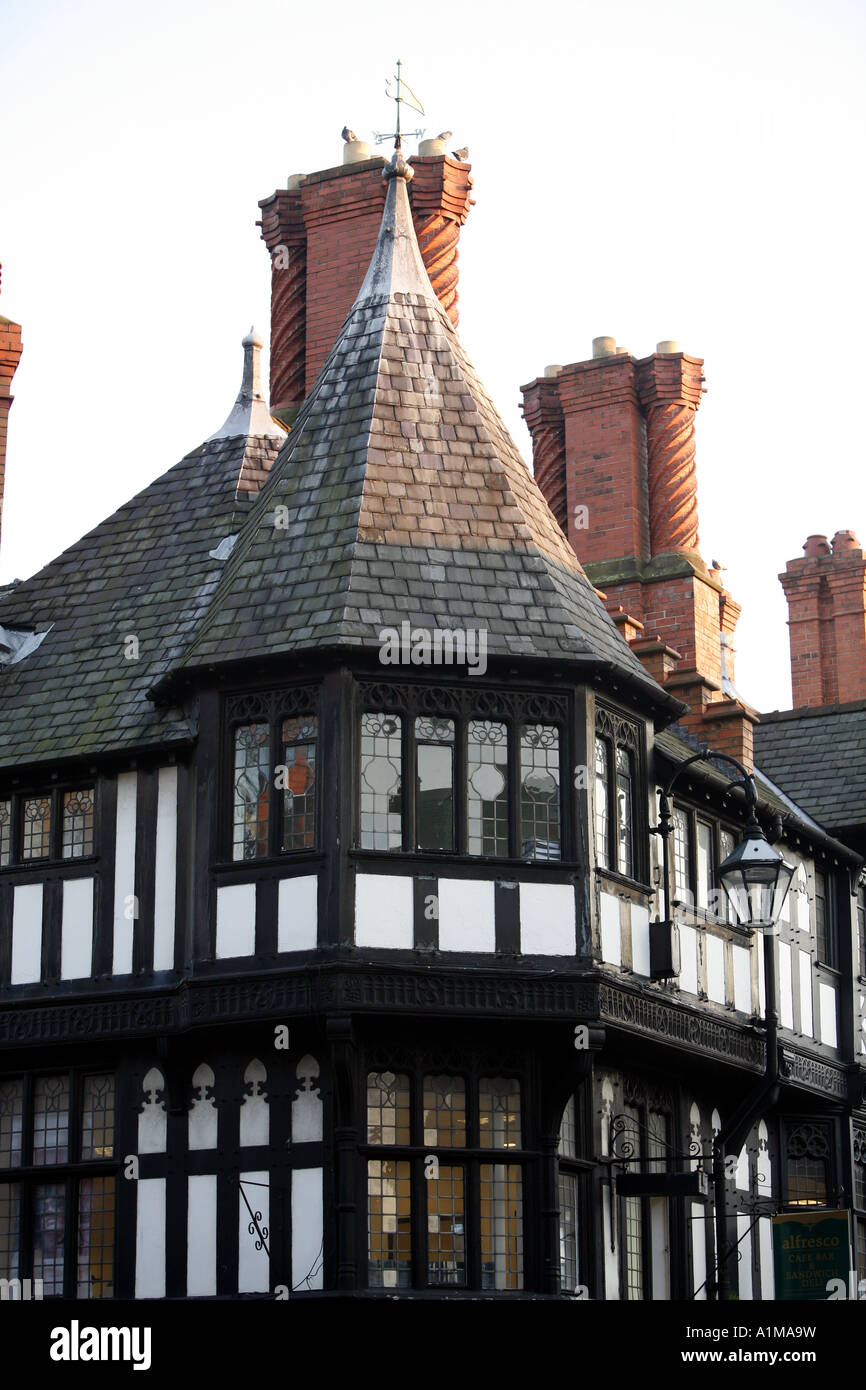 Chester black and white building winter hi-res stock photography and ...