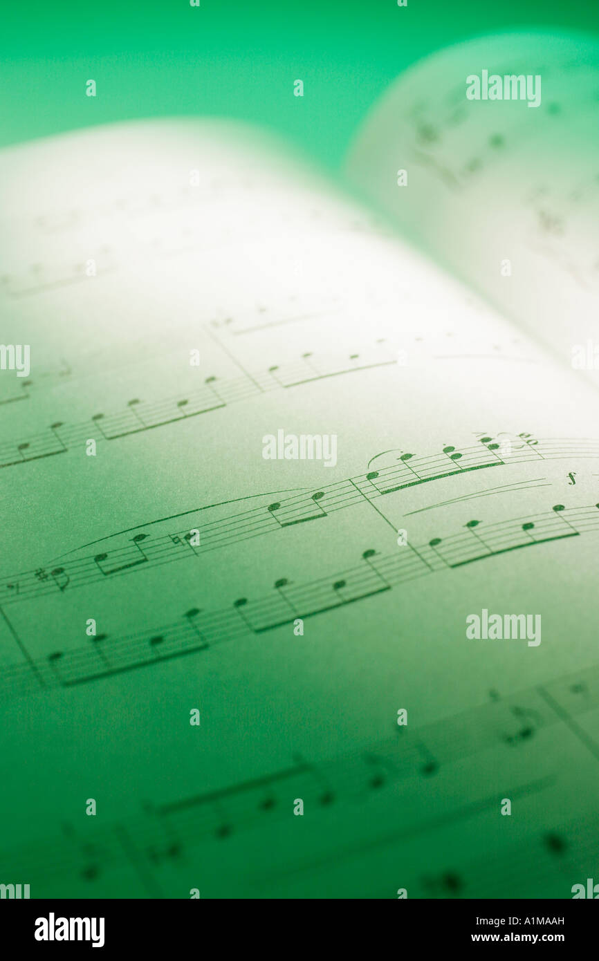Music score sheet hi-res stock photography and images - Alamy