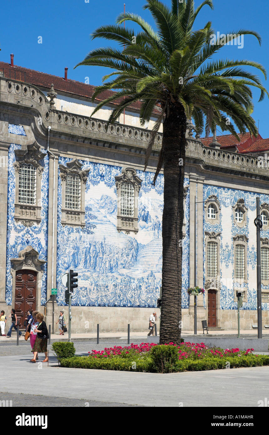 Traditional Azulejos (tiles), Igreja do Carmo Porto (Oporto), Portugal ...
