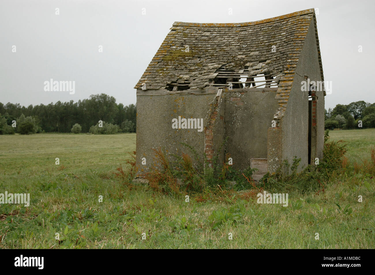 Disused land uk hi-res stock photography and images - Alamy