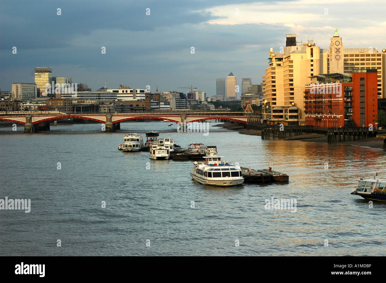 Waterloo waves weather hi-res stock photography and images - Alamy