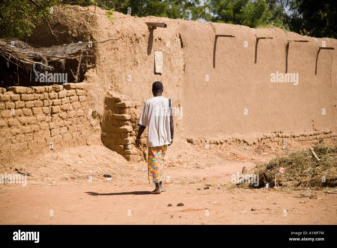 The town of Segoukoro the old Segou,Mali, West Africa Stock Photo - Alamy