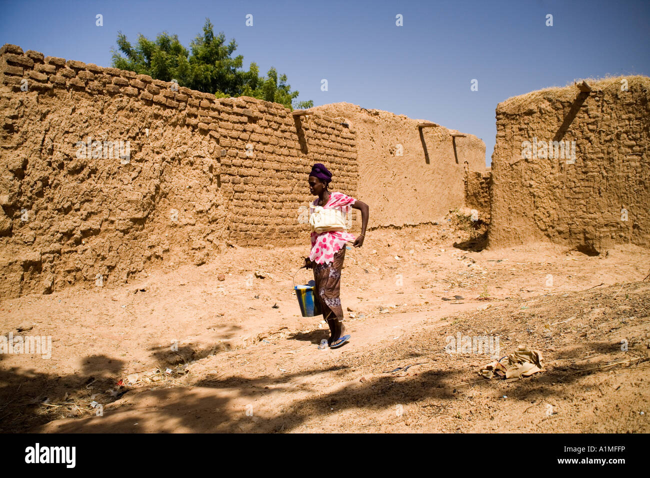 Woman working in the town of Segoukoro the old Segou,Mali, West Africa ...