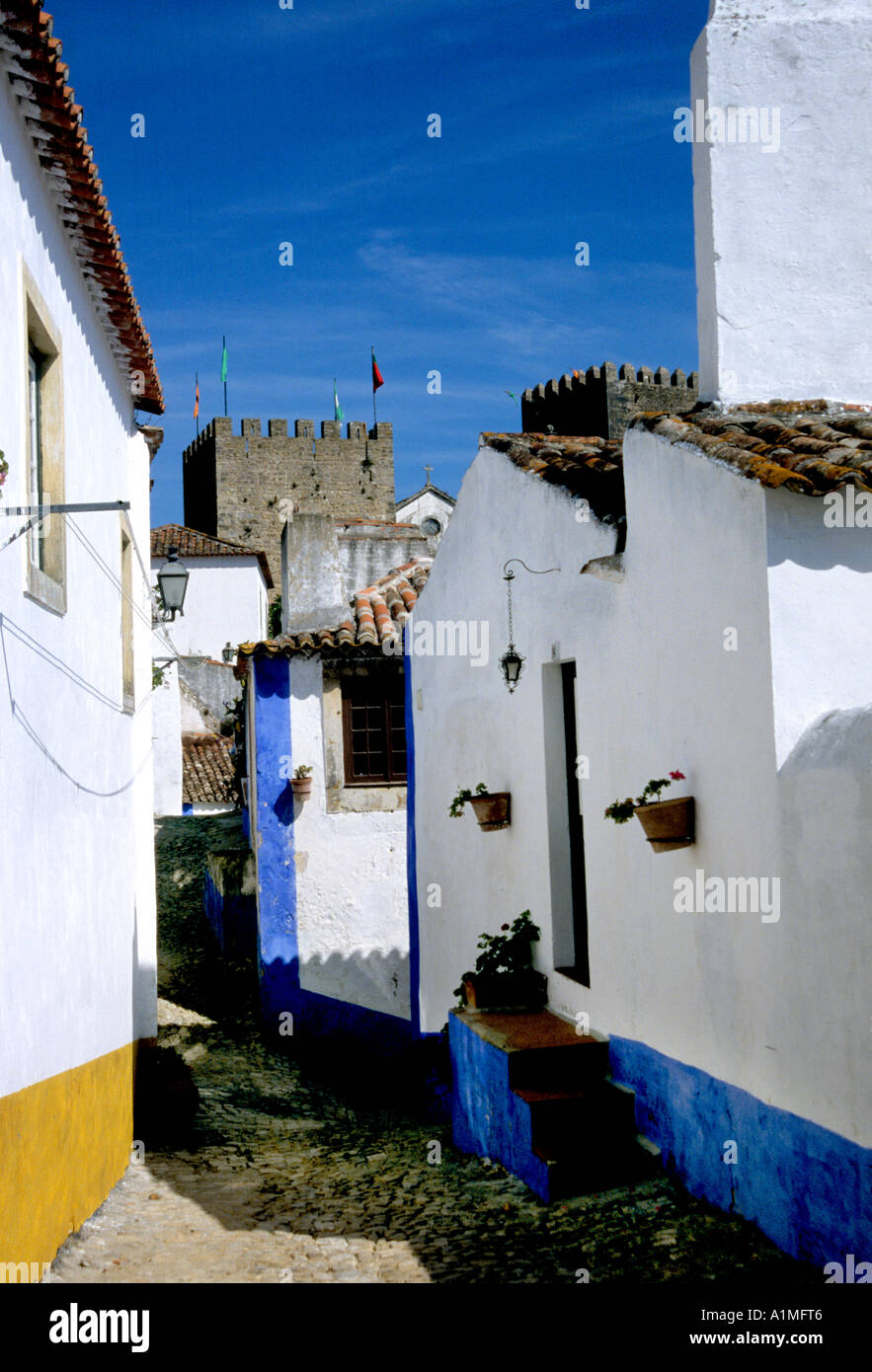 Portugal Obidos whitewashed houses castle walls Stock Photo - Alamy
