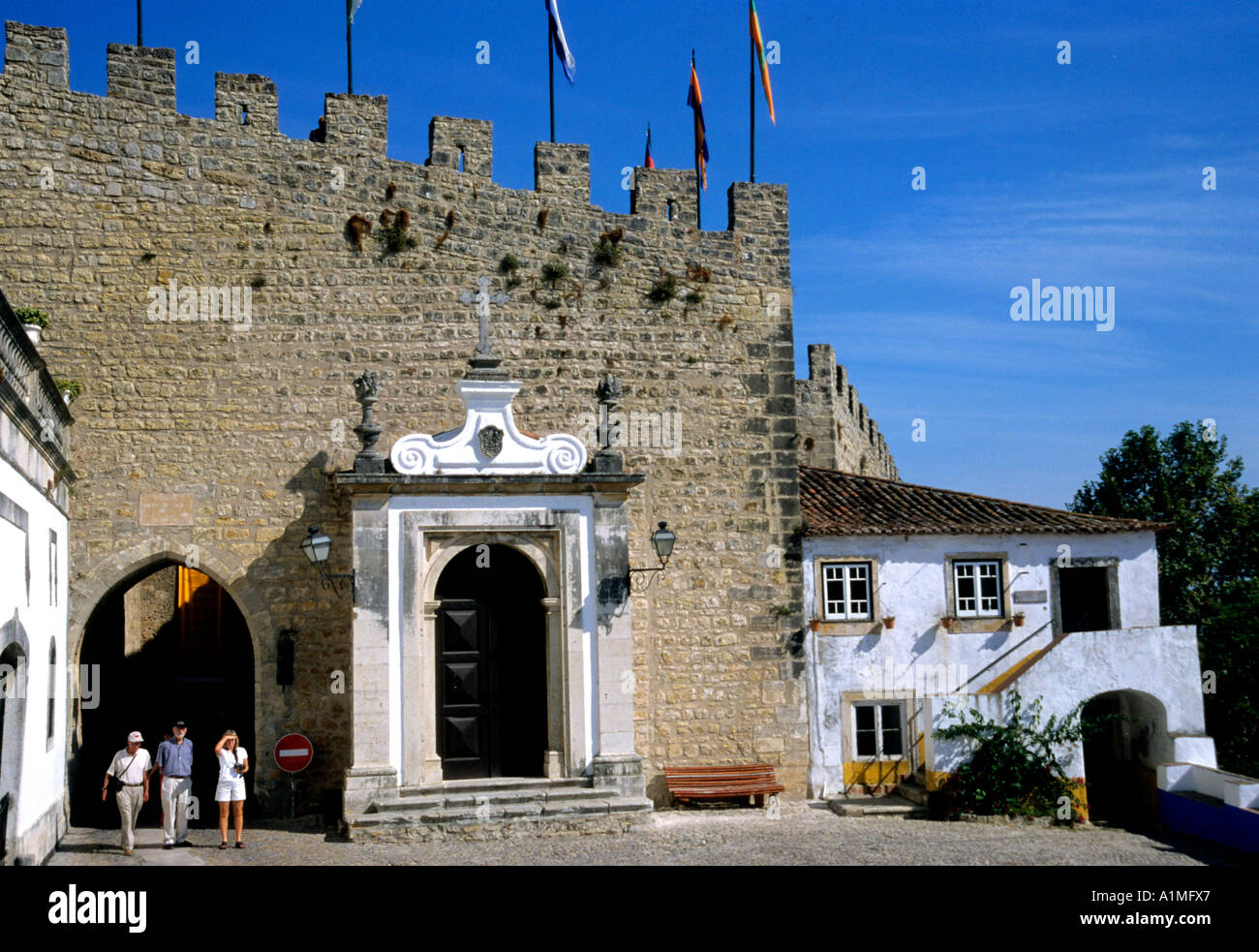 Portugal Obidos whitewashed houses castle walls Stock Photo - Alamy