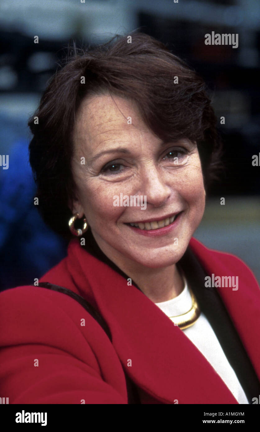 Claire bloom 1996 hi-res stock photography and images - Alamy