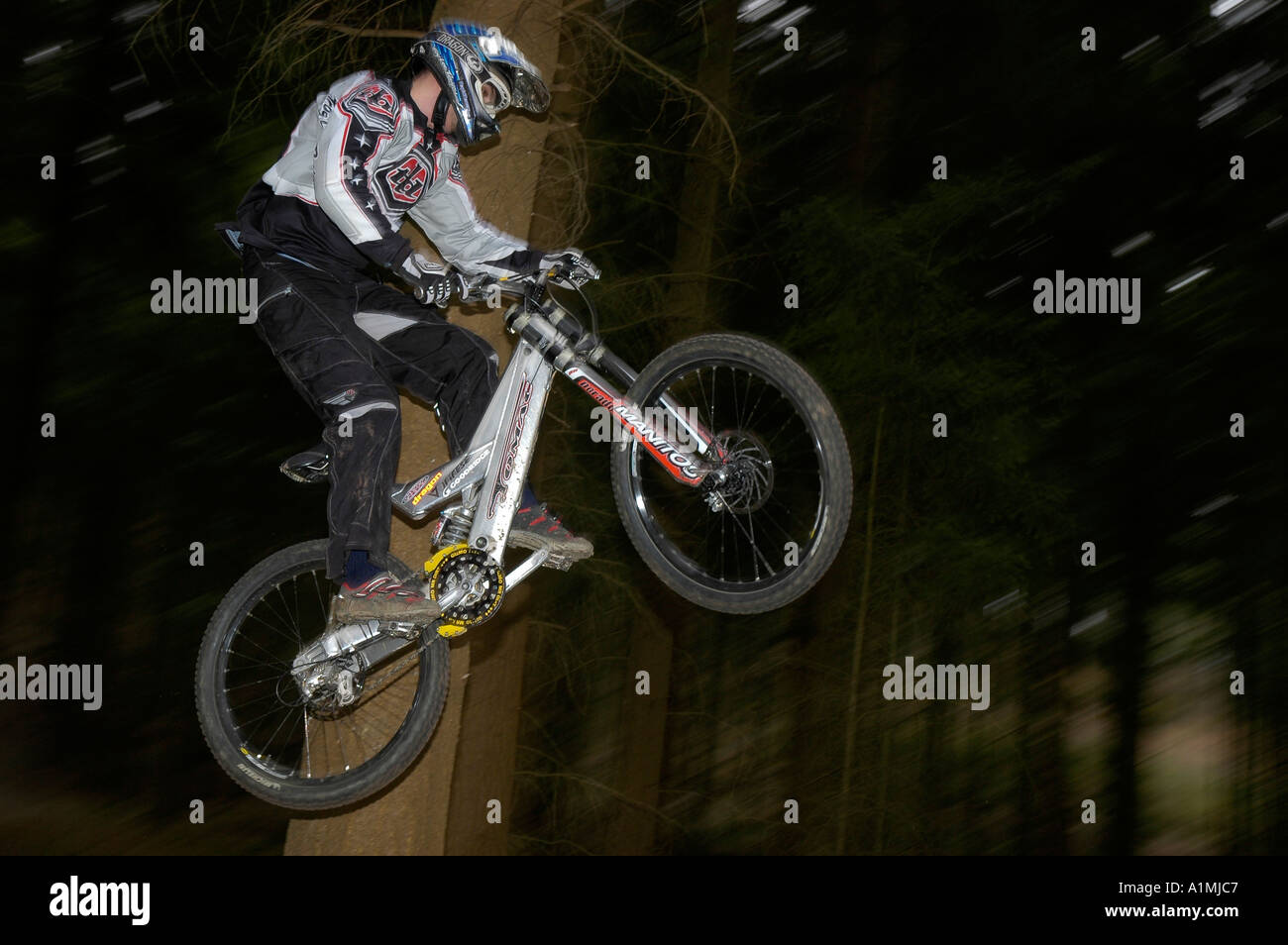 Downhill mountain bike racing Stock Photo - Alamy