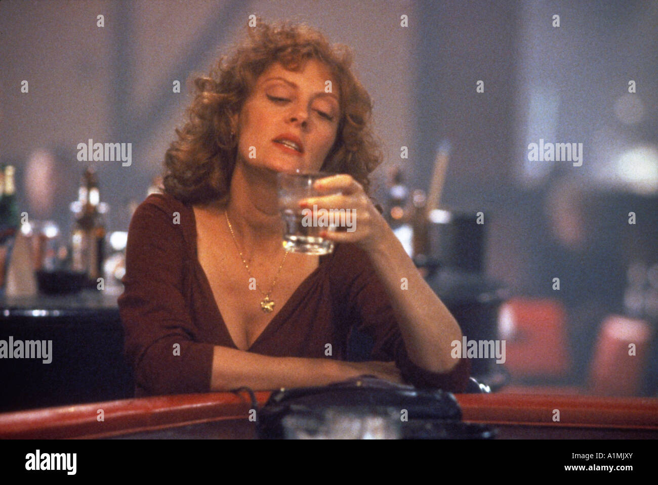 White Palace Year 1990 Director Luis Mandoki Susan Sarandon Based upon ...