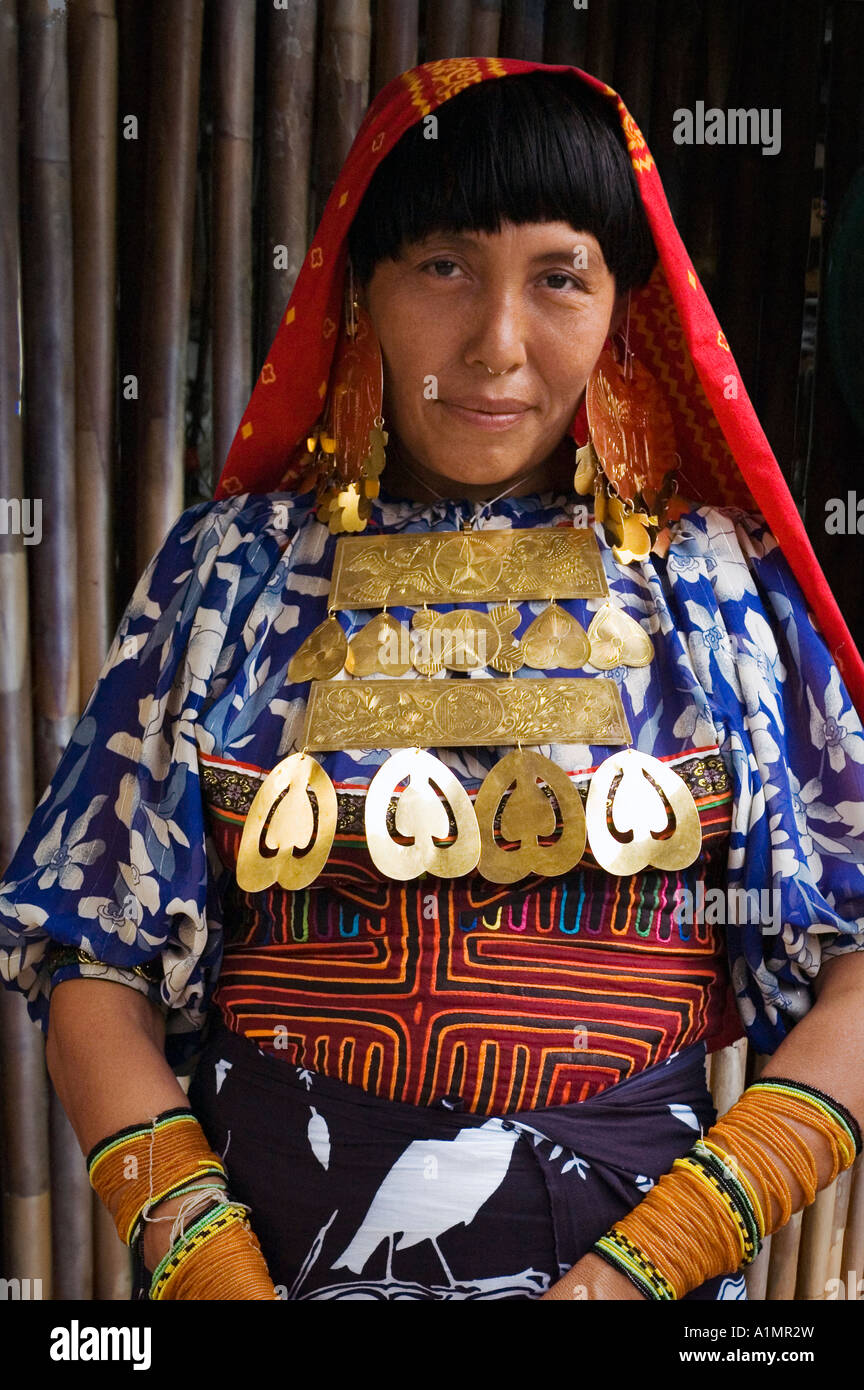 Kuna indian girl san blas hi-res stock photography and images - Alamy