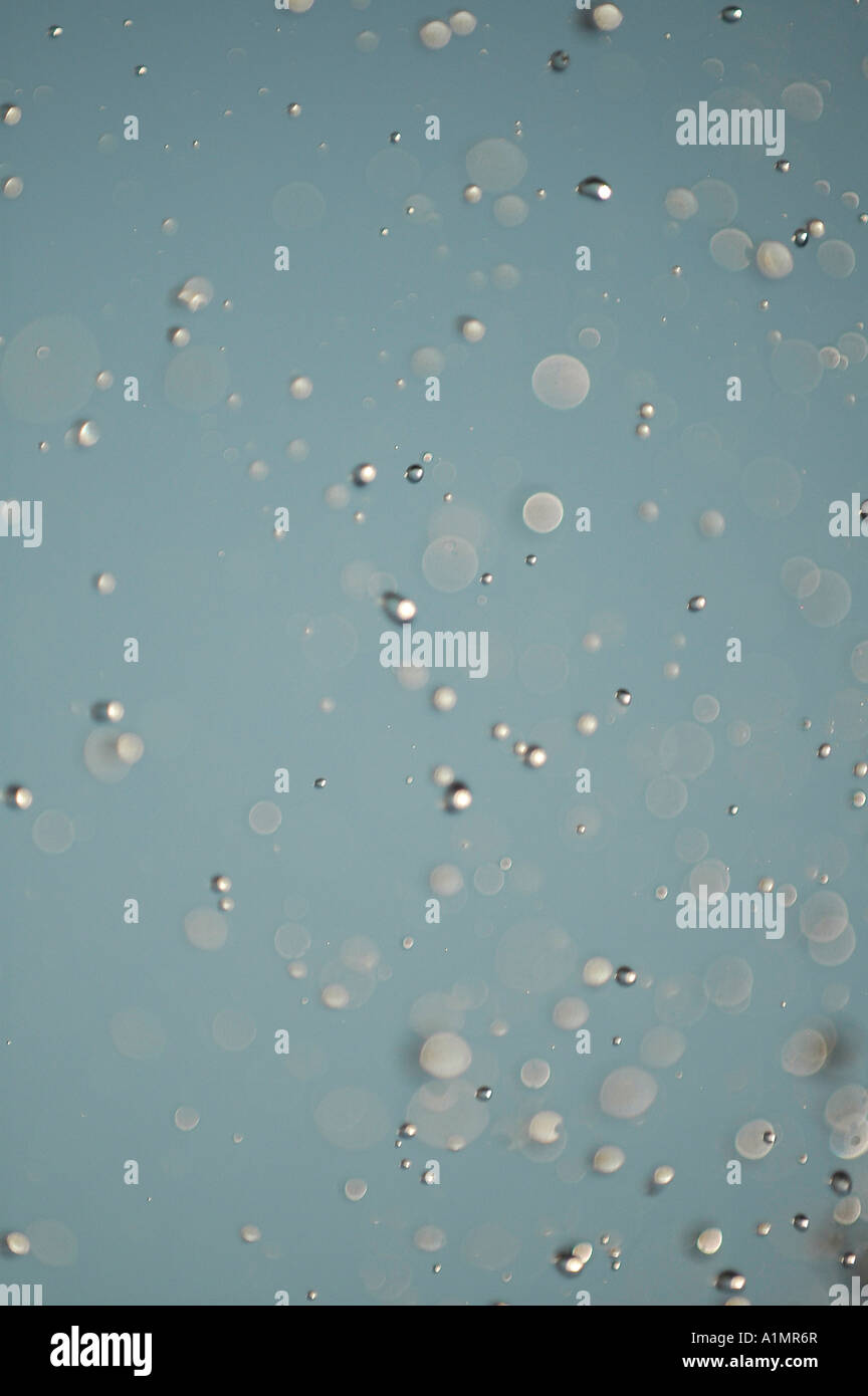 Water liquid h20 water drops circle hi-res stock photography and images ...