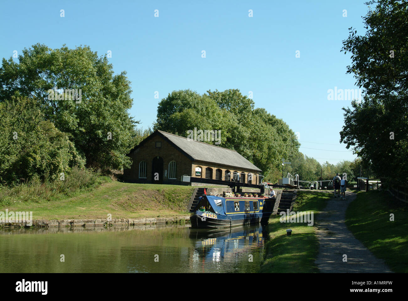 Grand Union canal at Bulbourne, Hertfordshire Stock Photo - Alamy
