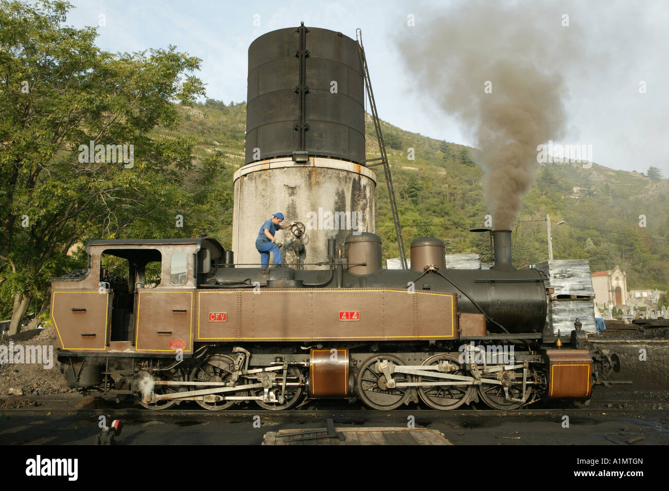 Transport locomotive hi-res stock photography and images - Alamy
