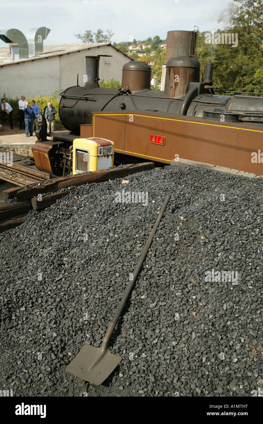 coal, mineral, organic,black, dark, combustible, vegetable, French ...