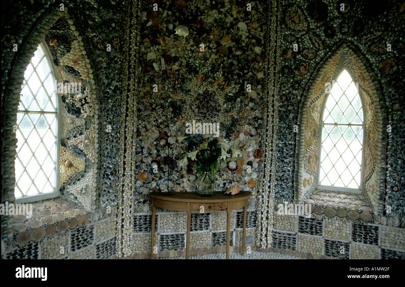 Shell grotto hi-res stock photography and images - Alamy