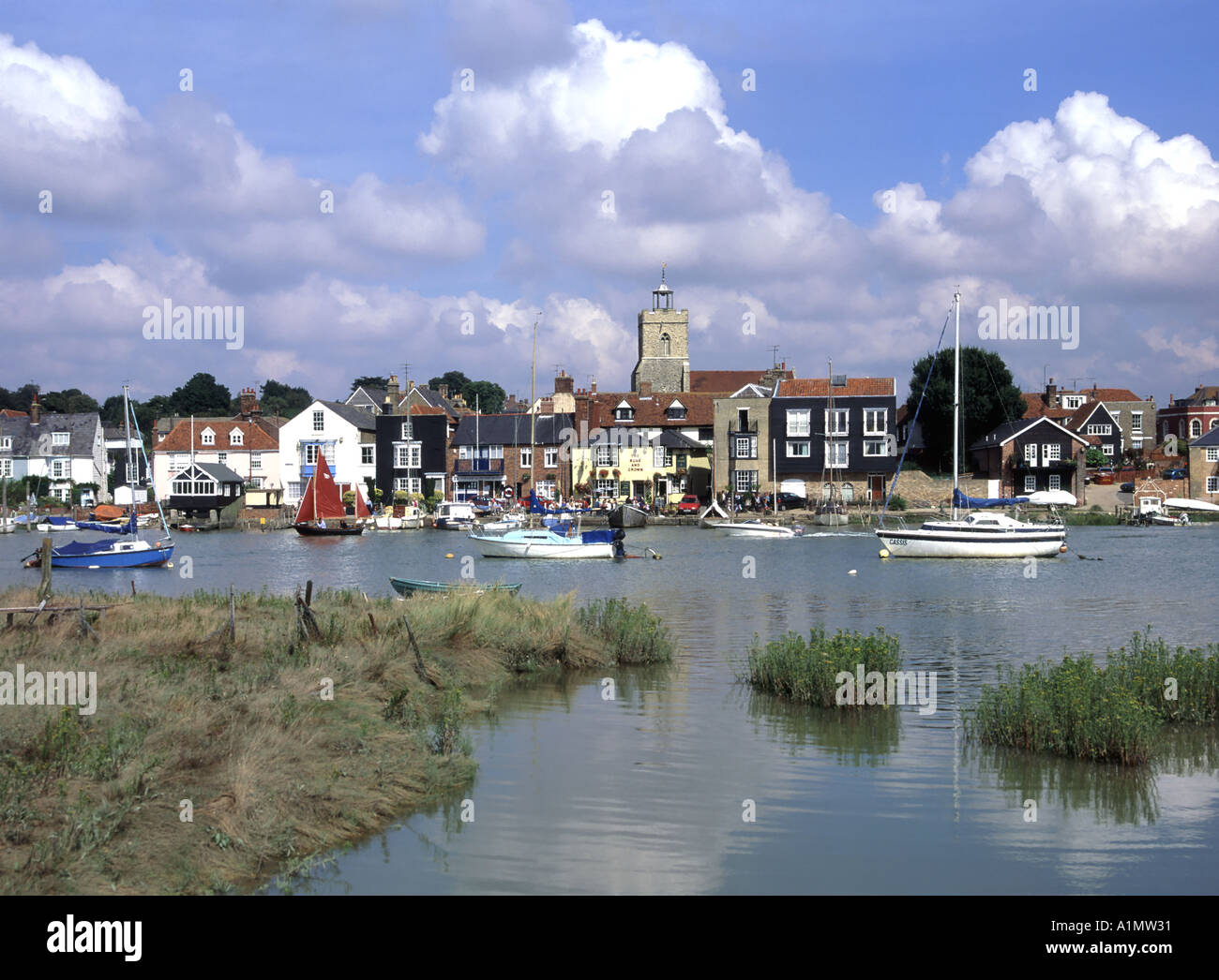 Wivenhoe near Colchester boats on River Colne at high tide Stock Photo ...
