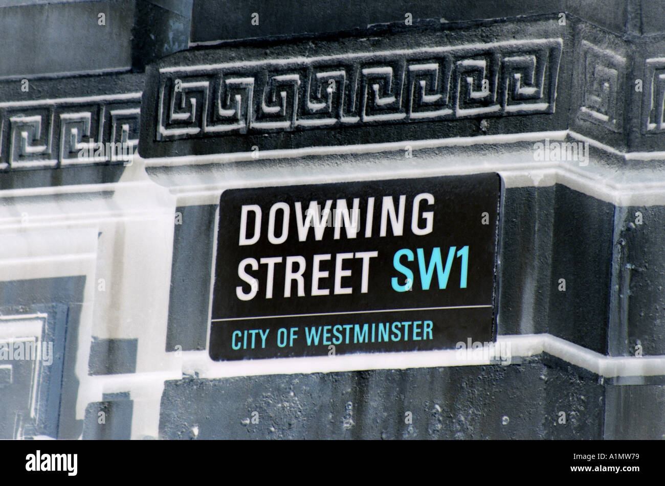 Downing street logo hi-res stock photography and images - Alamy