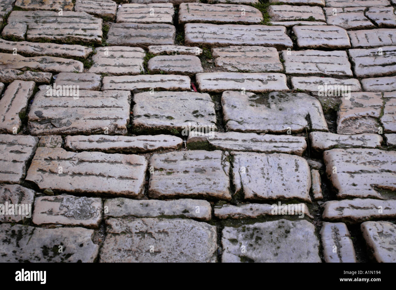 Pavement assembly part geometry hi-res stock photography and images - Alamy