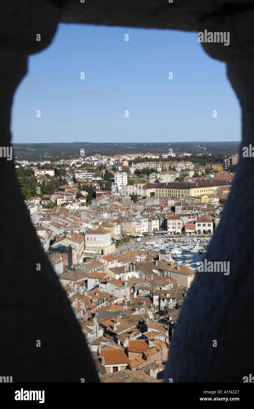 View through keyhole hi-res stock photography and images - Alamy