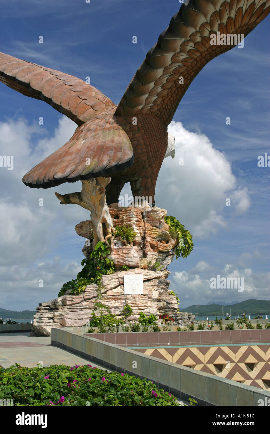 Statue eagle symbol island langkawi hi-res stock photography and images ...