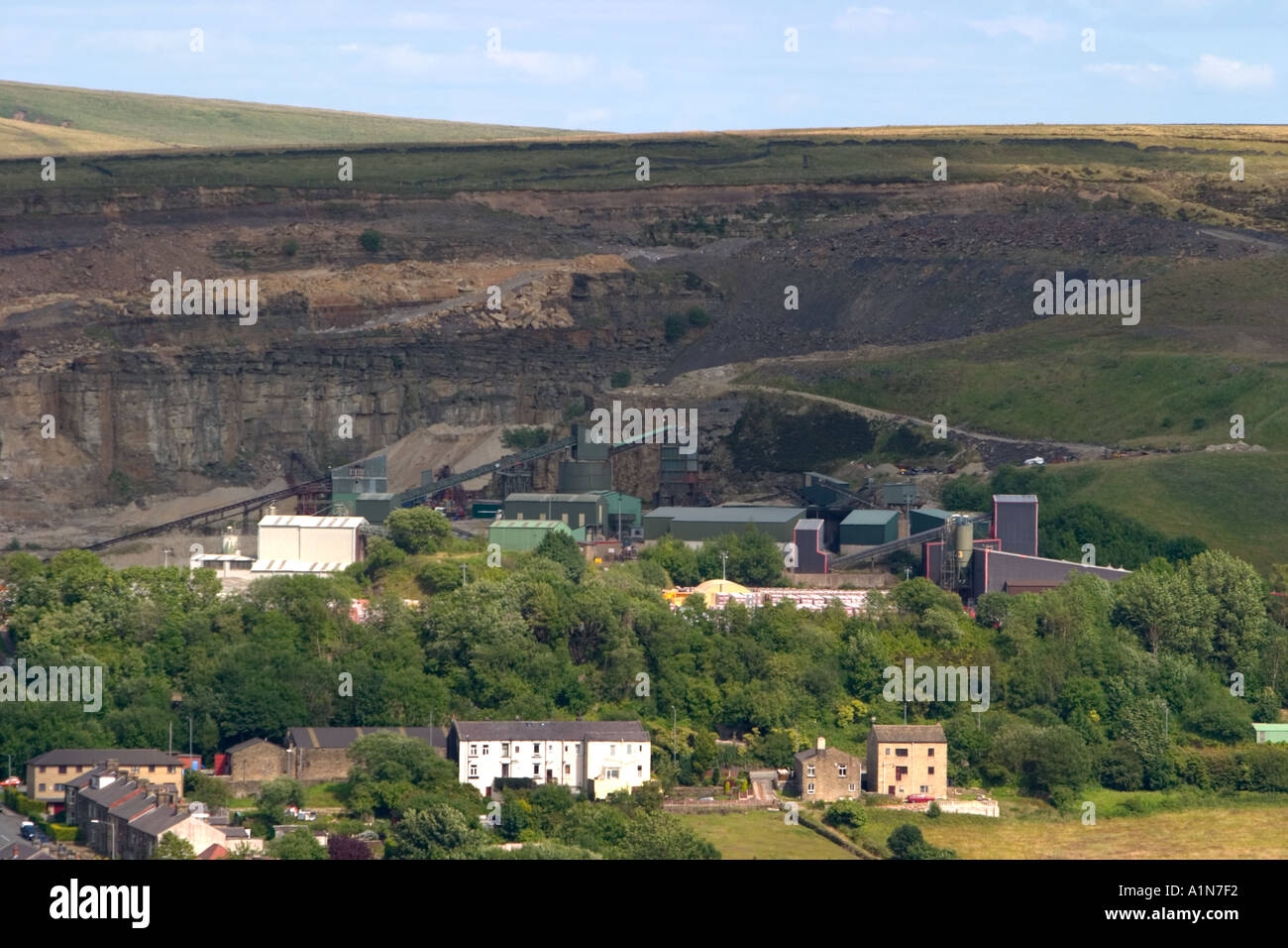 Quarry bank hi-res stock photography and images - Alamy