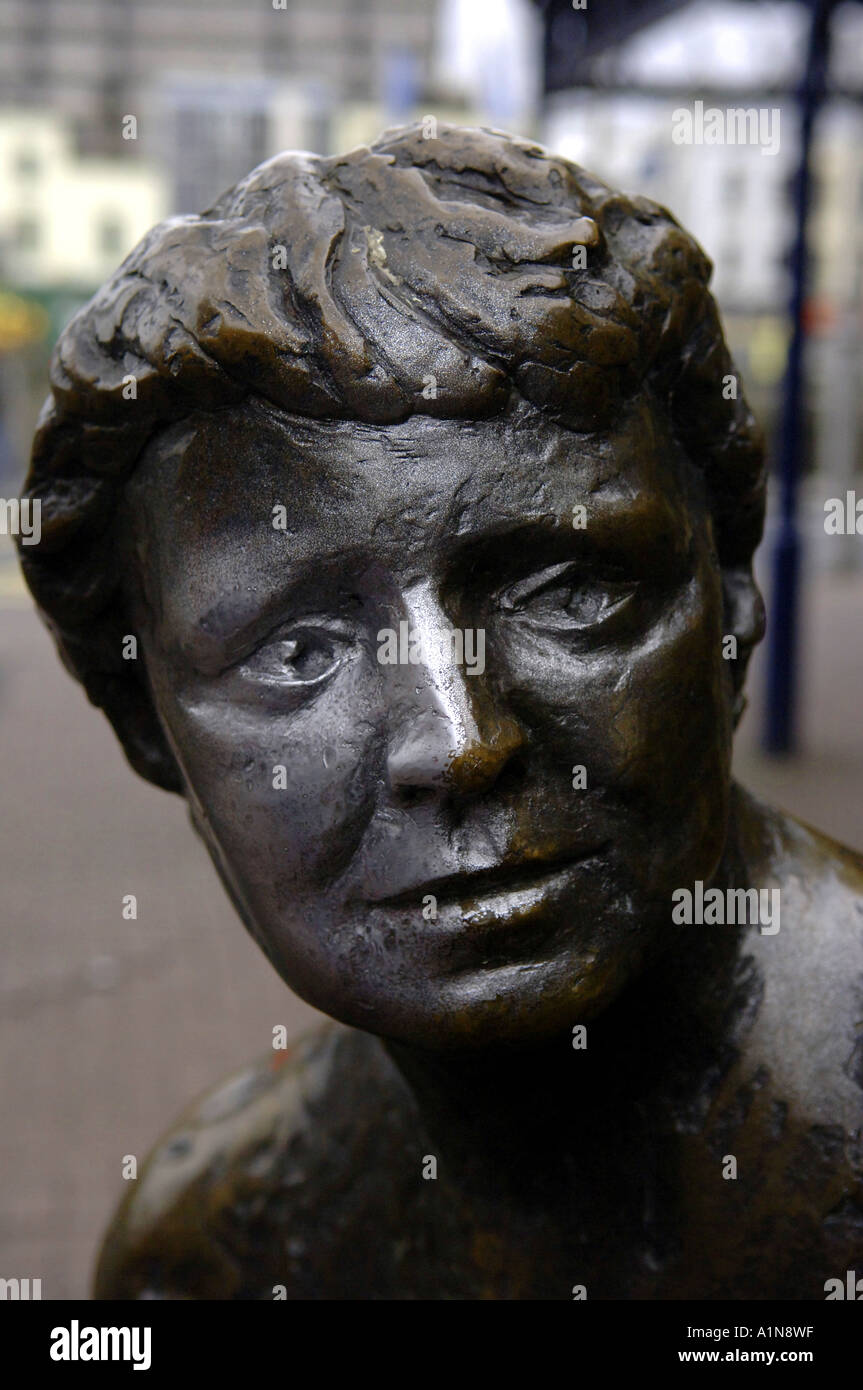 sculpture statue modern female face vandalised spraypaint white damaged ...