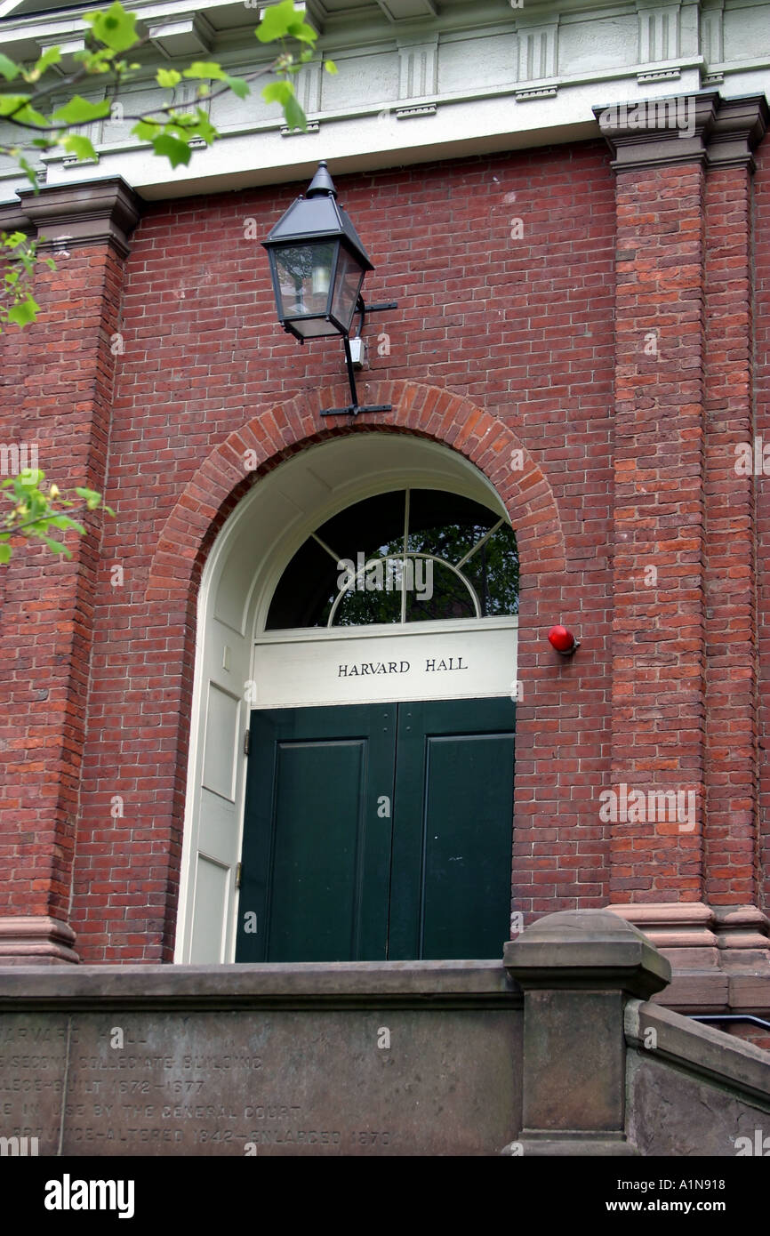 Harvard hall hi-res stock photography and images - Alamy