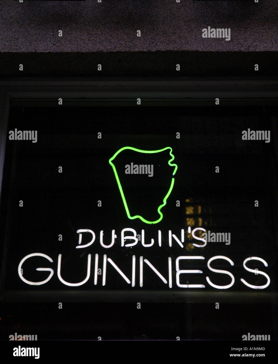 bar temple bar dublin traditional dublin's guinness neon sign harp ...