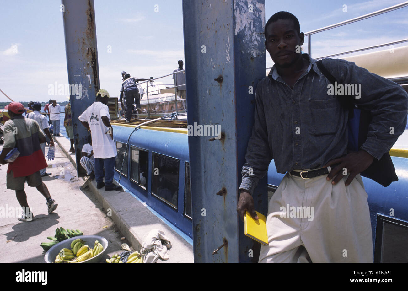 Ile de la gonave hi-res stock photography and images - Alamy
