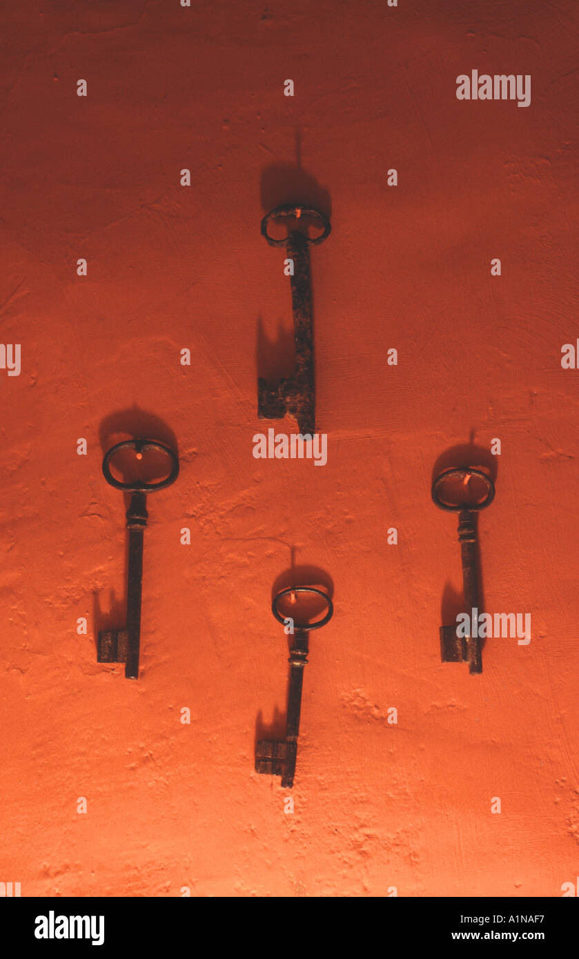 Four old keys hi-res stock photography and images - Alamy