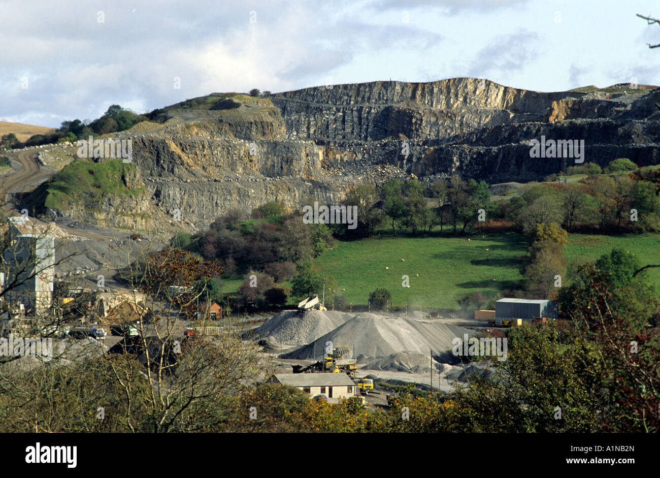 Penderyn quarry hi-res stock photography and images - Alamy