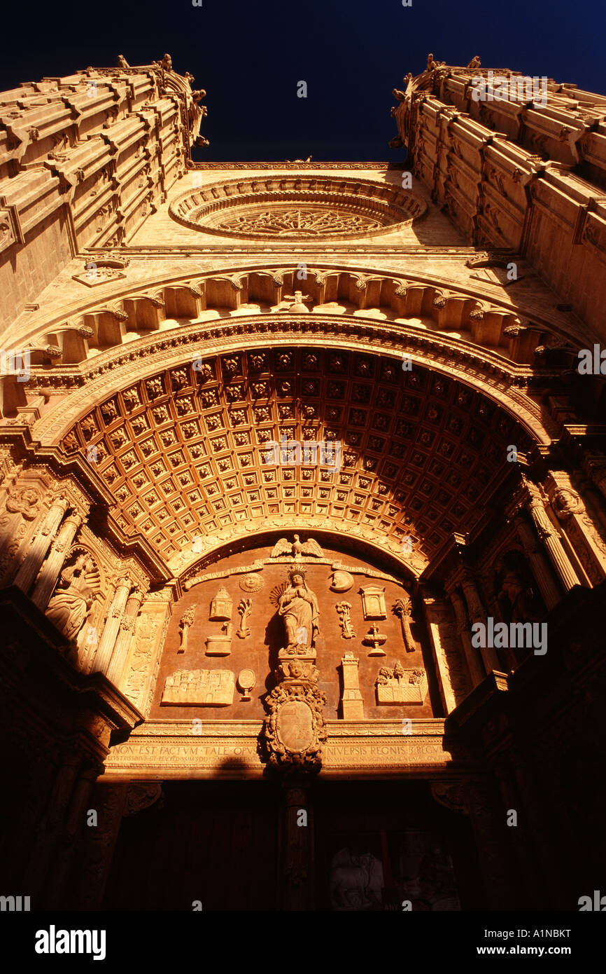 Dark portal into sunlight hi-res stock photography and images - Alamy