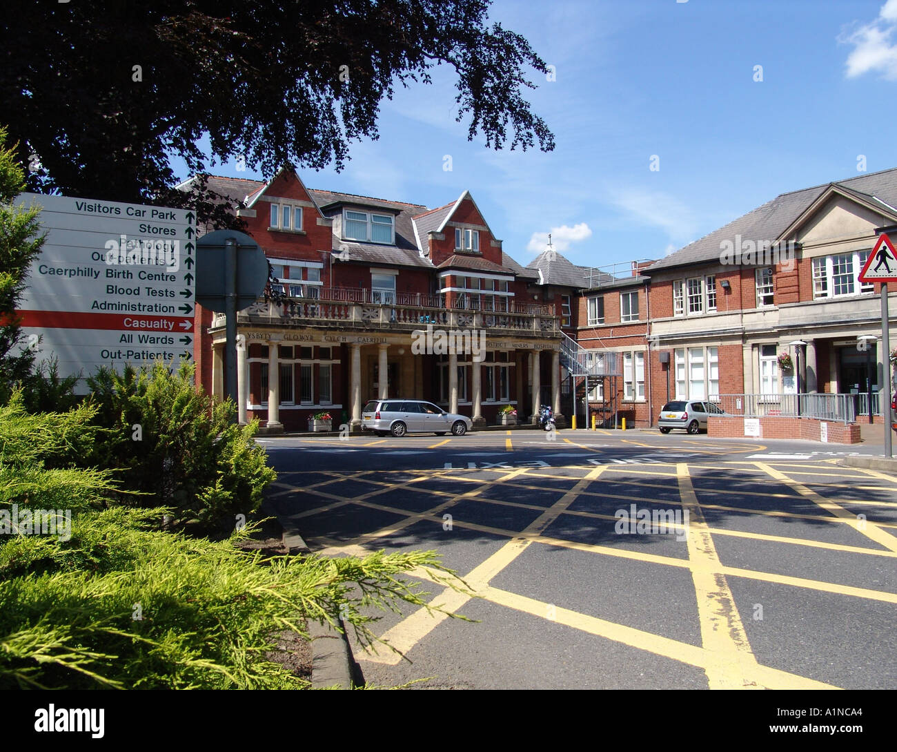 Outpatients nurse hi-res stock photography and images - Alamy